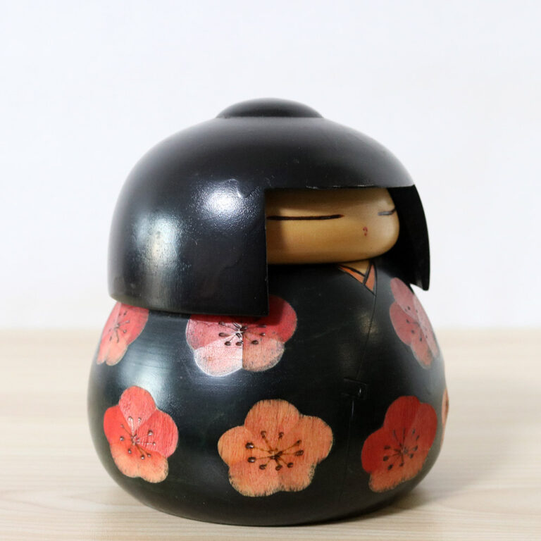 Vintage Kokeshi Doll by Sekiguchi Toa - Kokeshi Japan