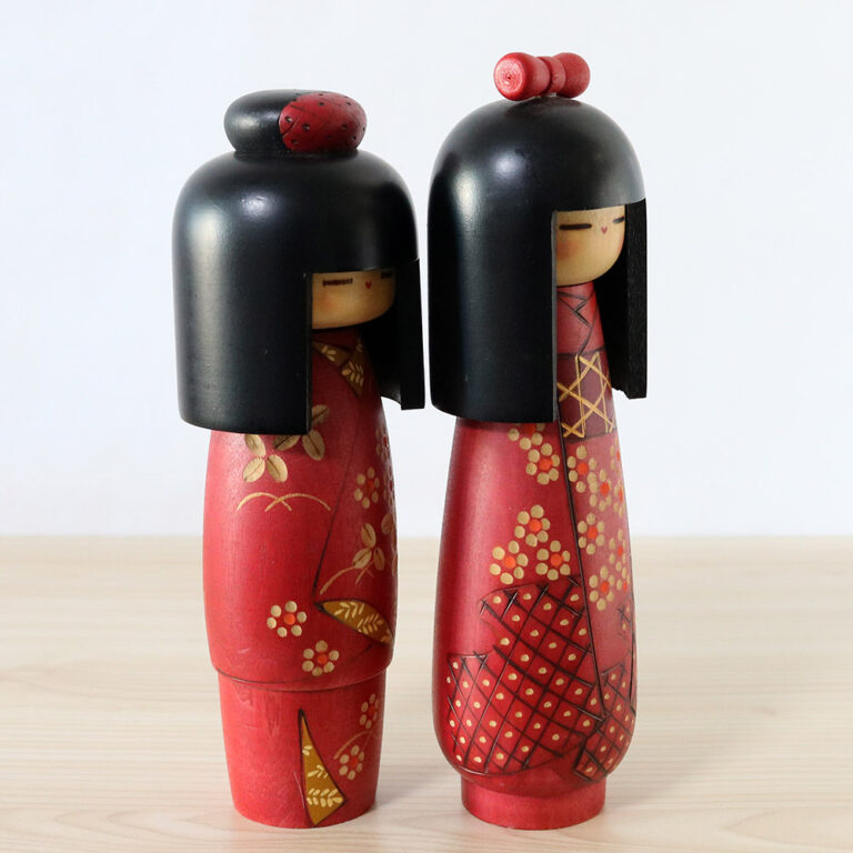 2 Vintage Kokeshi Dolls by Kazuo Takamizawa - Kokeshi Japan